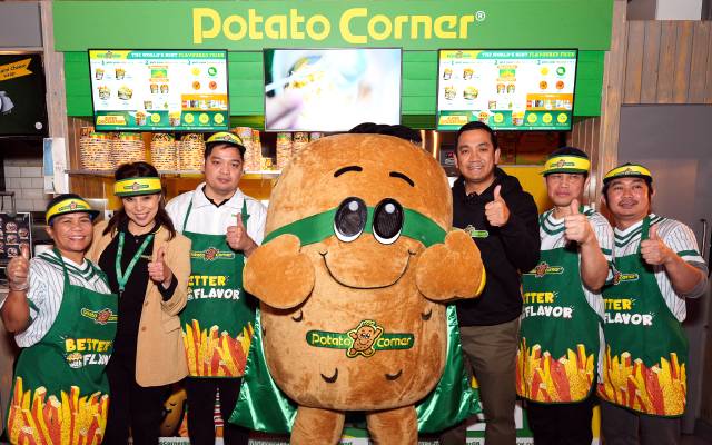Potato Corner Opens In London